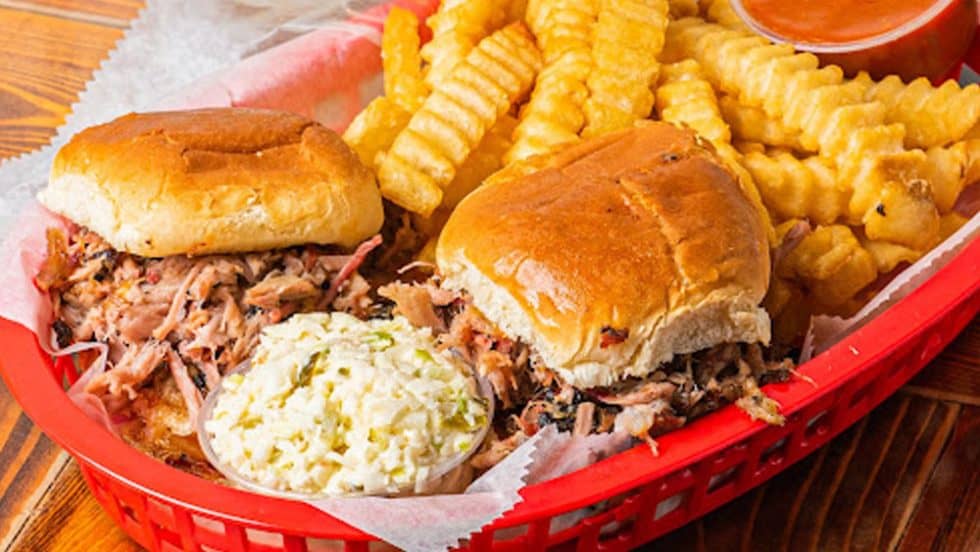 BBQ Guide to Savannah | Top Barbecue You MUST Try!