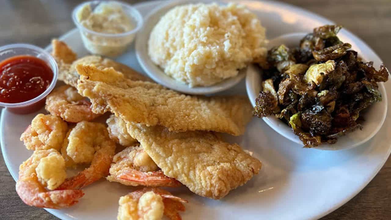Best D*mn Soul Food Savannah | The Definitive Guide